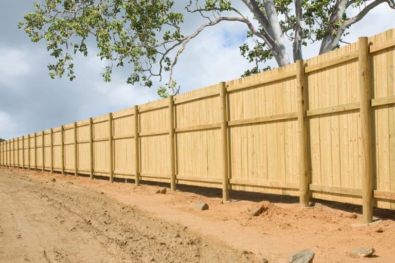 Why Horizontal Wood Fences Are Trending In Modern Design - Good ...